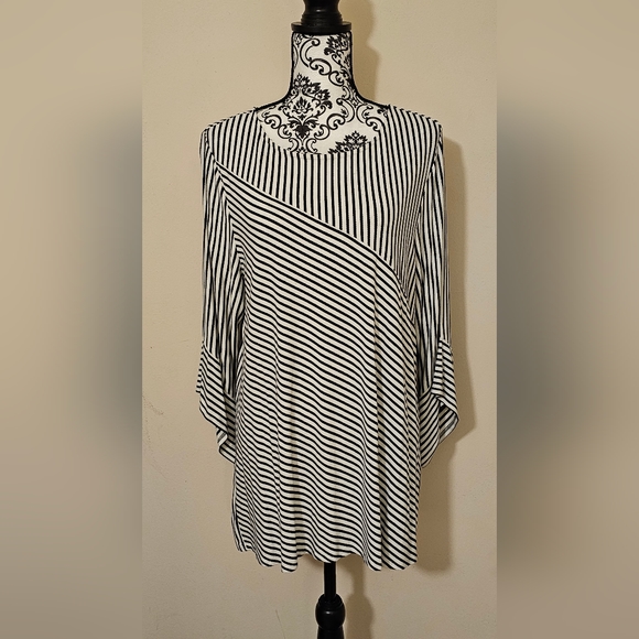 Chico's | Tops | Chicos Striped Tunicsz 3 Xl Blackwhite Flutter Sleeves ...